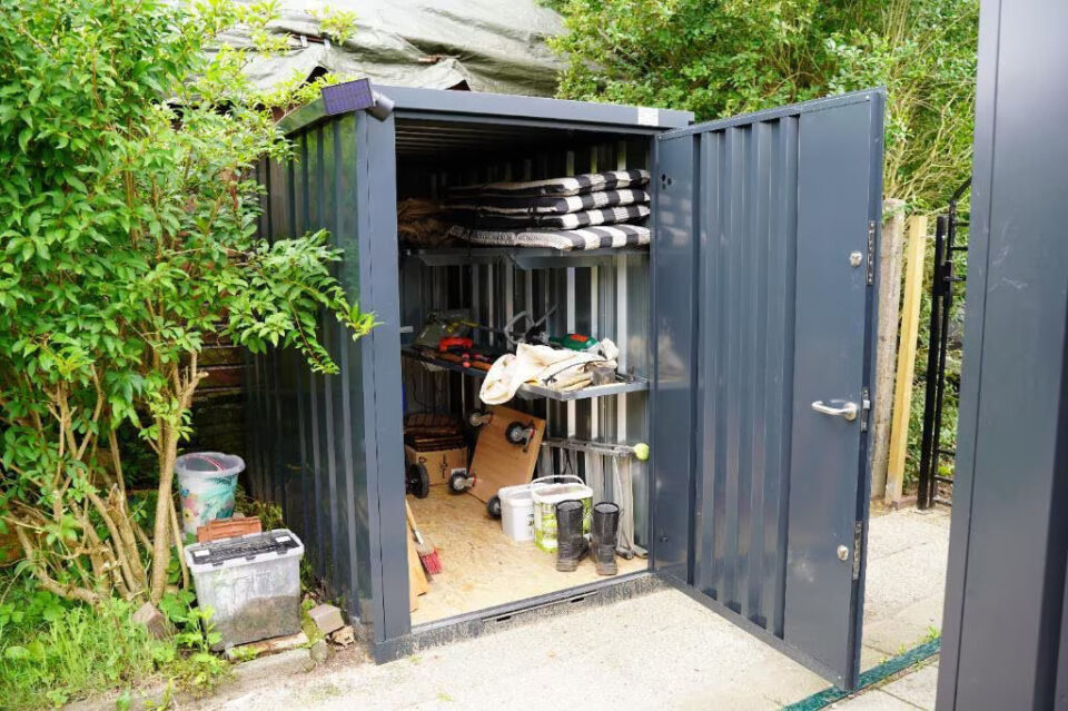 De voordelen van het gebruik van zelfbouwcontainers voor je tuinberging ...
